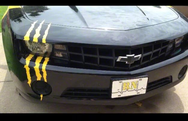 Challenger Vinyl Claw Thrash Mark Headlight Decal; Gloss Yellow ...